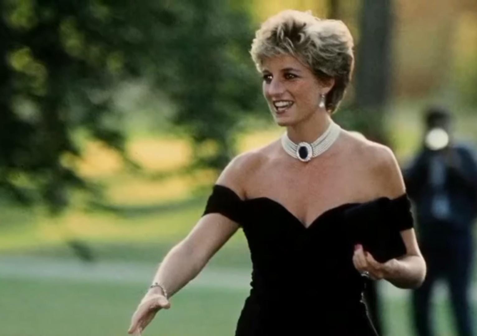 Patung Lilin Putri Diana Berbalut ‘Revenge Dress’ Resmi Dipamerkan di ...